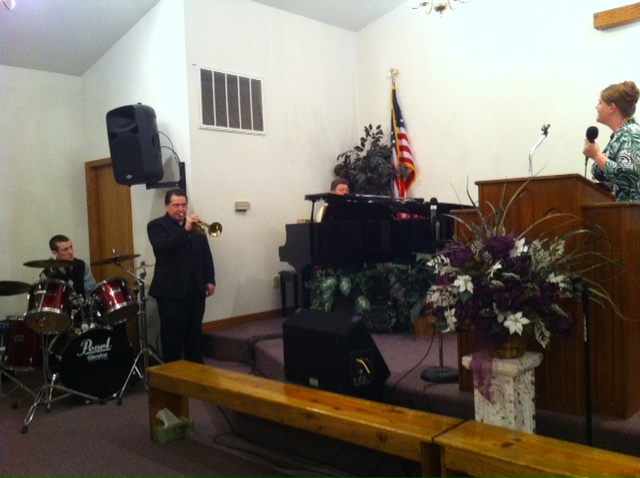 Mile Markers: Pictures from Victory Assembly of God in Neosho, Missouri