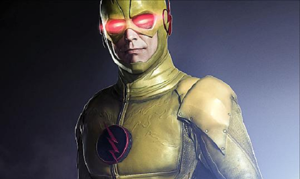 Divulgada primeira imagem oficial do Flash Reverso na série | Mega Hero ...