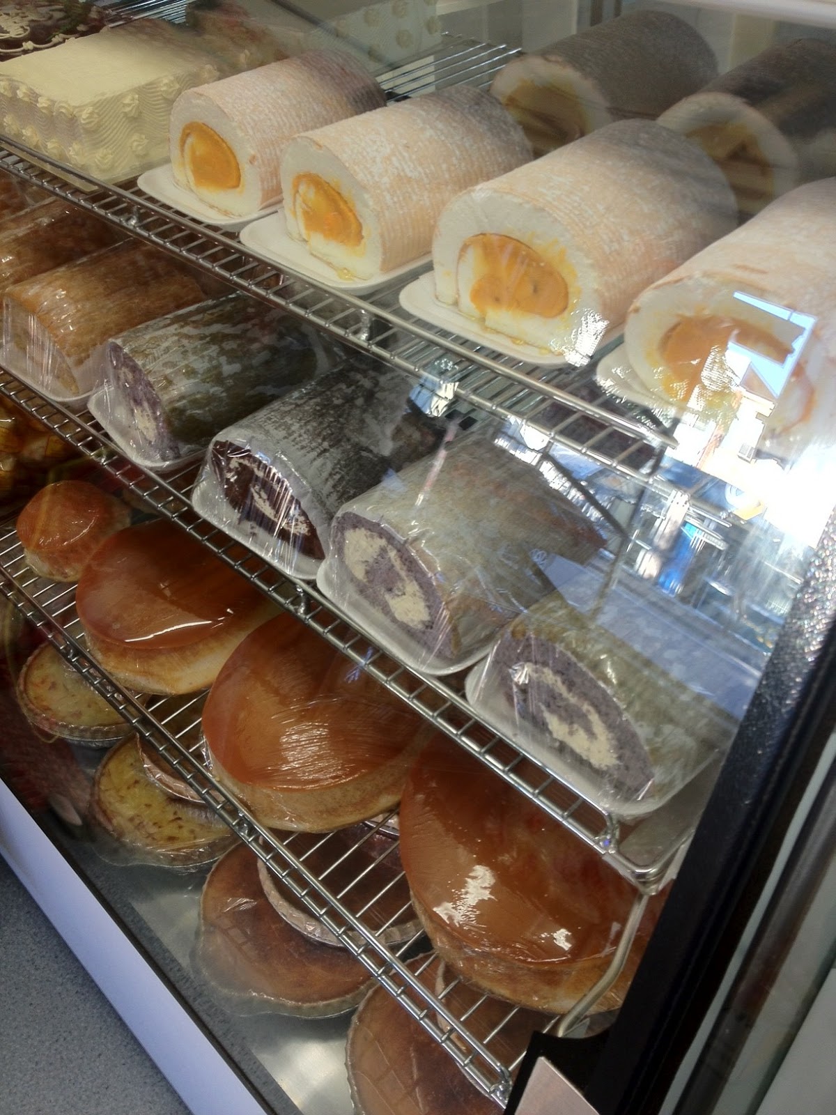 A Wife's Charmed Life: Filipino Bread and Pastries at Starlight Bakery ...