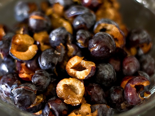 Plum's plums: Plumella