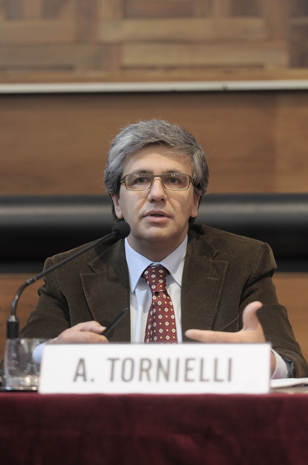 Paz y Verdad: Heraldos invitan al Sr. Andrea Tornielli a que vuelva a ...