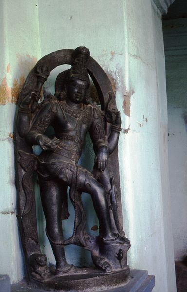 Tamilnadu Tourism: Brihadeeswarar Temple – Sculptures