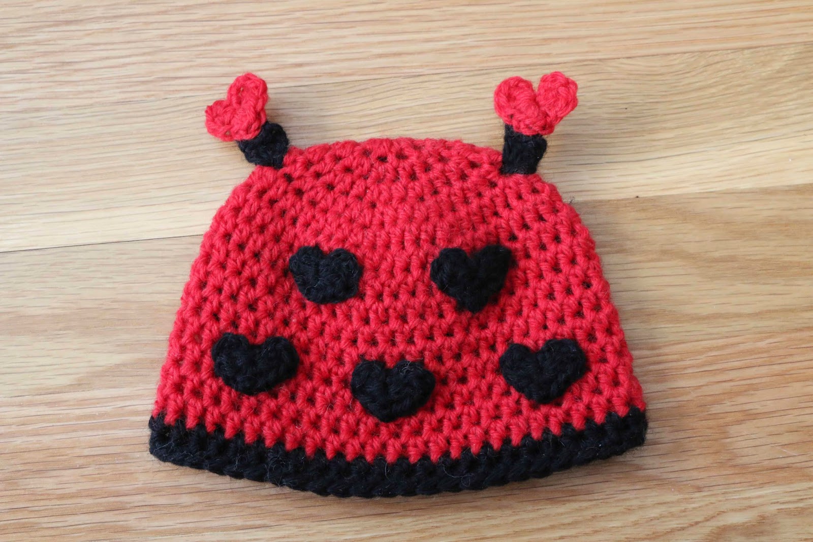 ChemKnits: A Valentine's Day Love Bug Hat