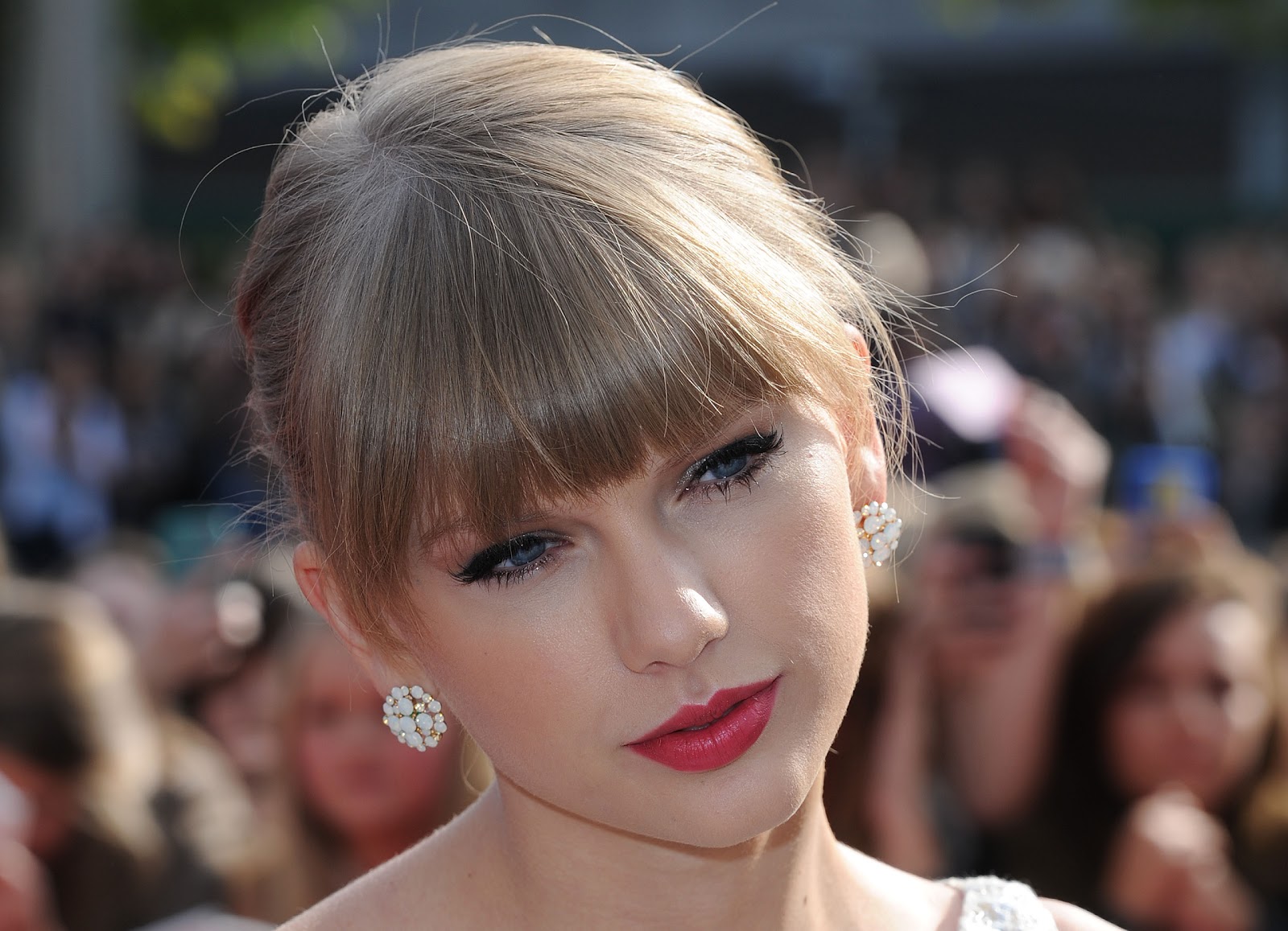 Female Singers: Taylor Swift pictures gallery (32)