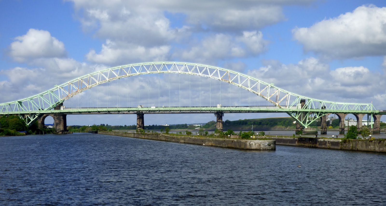 FreeSpirit : Finding the old line Runcorn locks