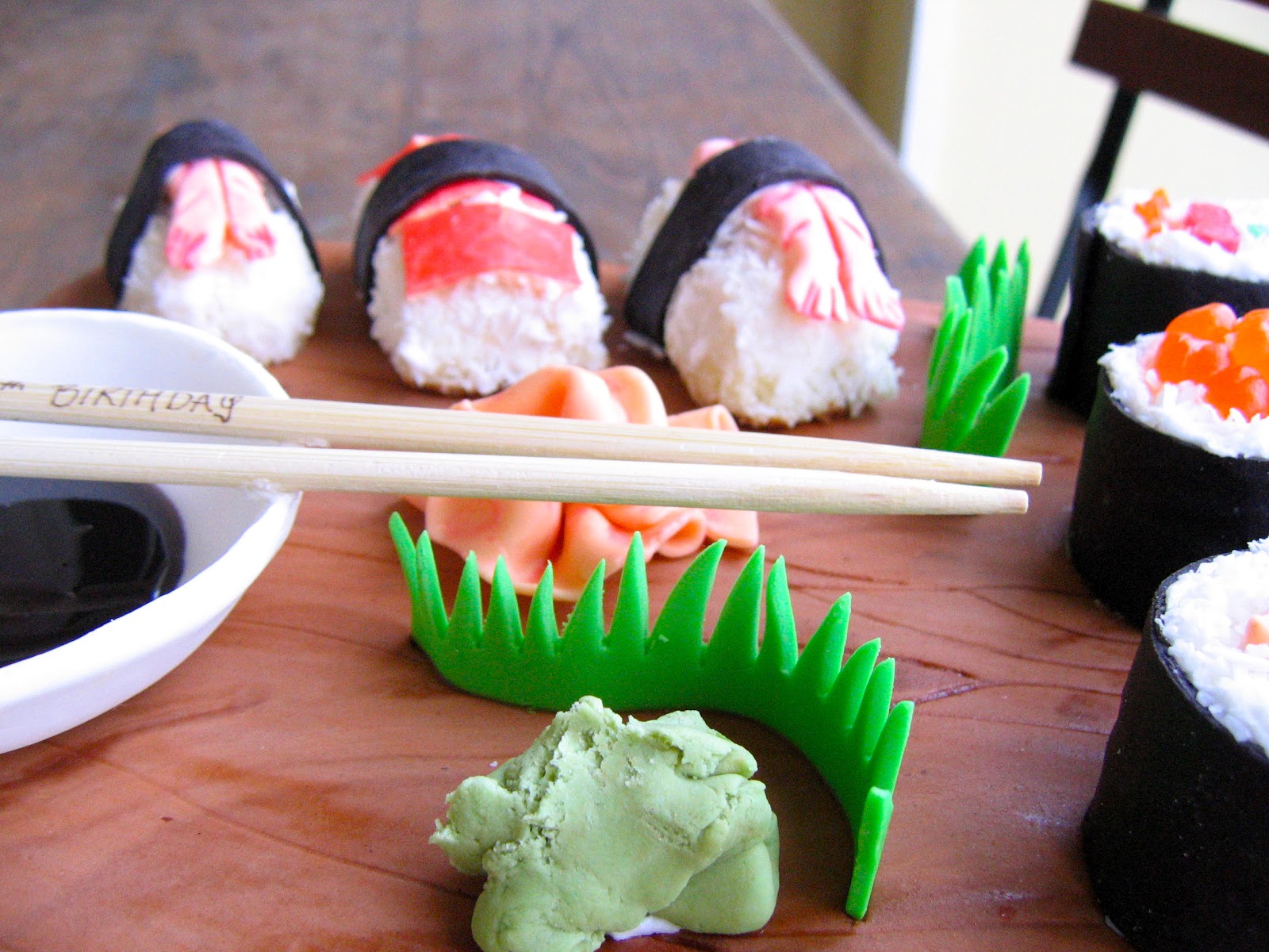 Rockwell Studios: Sushi Fondant Cake