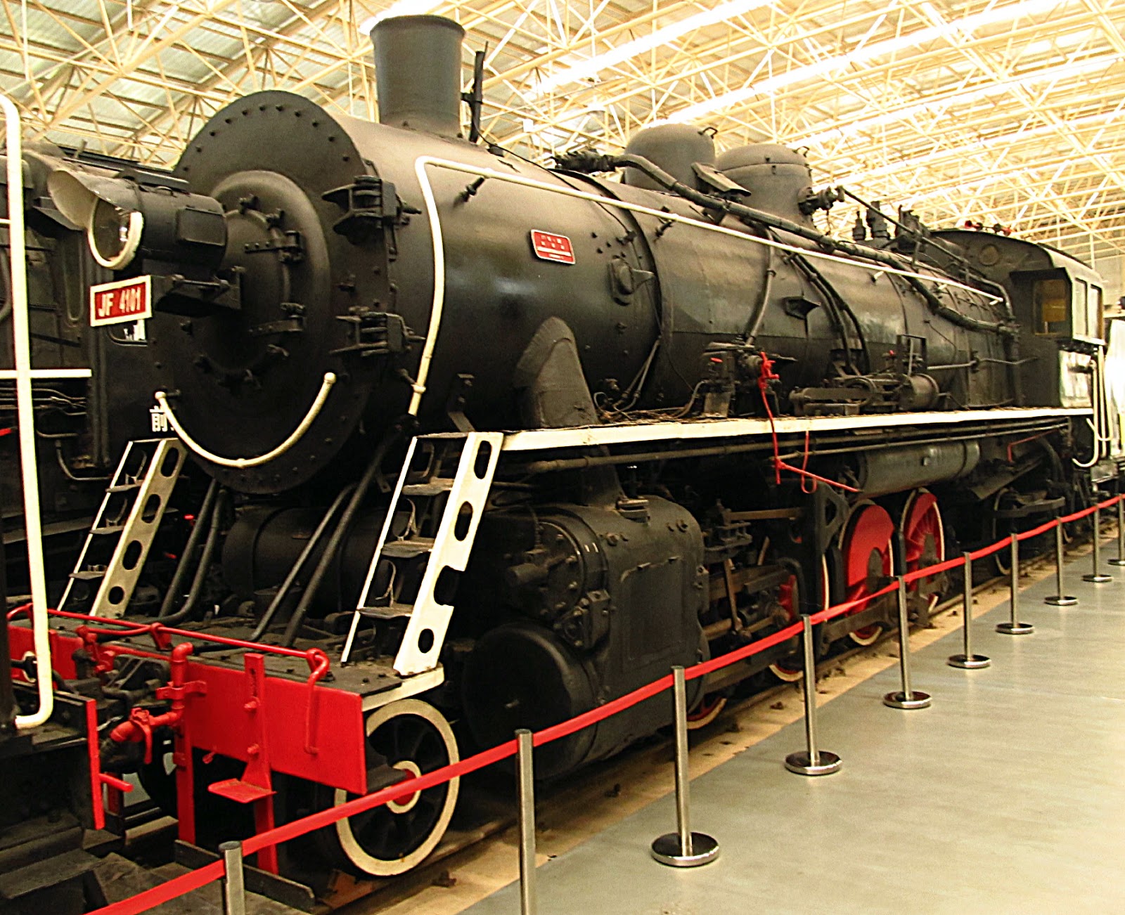 China Locomotive Museum: JF -4101 Jie Fang “Liberation” locomotive