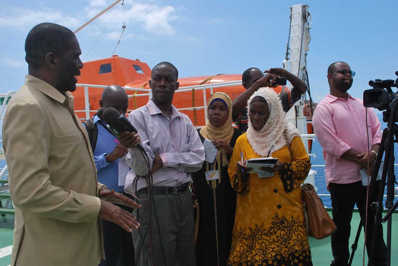 MATUKIO @ MICHUZI BLOG: MELI MPYA YA MV. MAPINDUZI II YAWASILI BANDARI ...