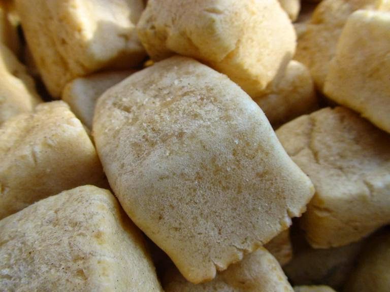 Pusat Aneka Makanan Ringan dan Kerupuk Nusantara: Kerupuk Tahu (Tofu ...