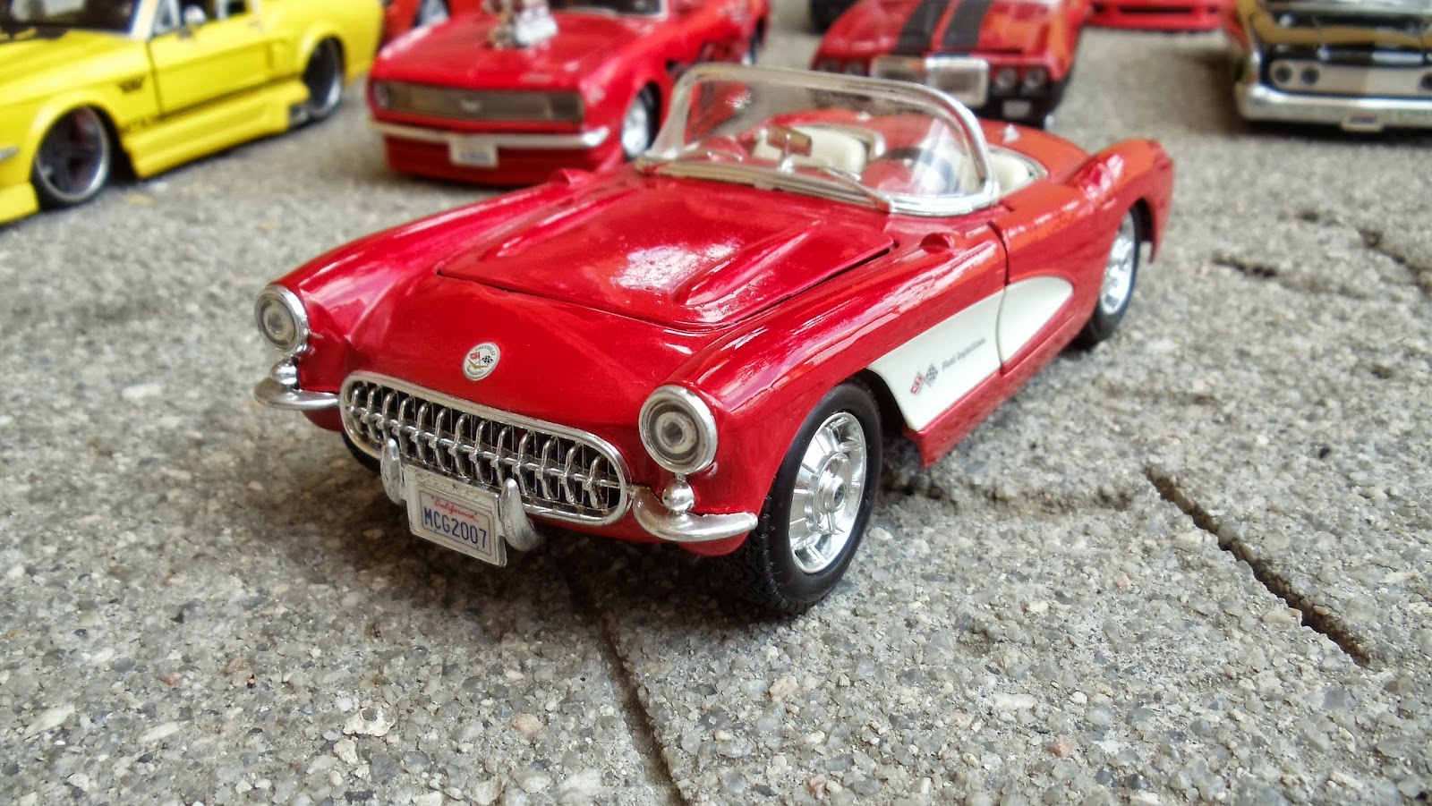 Hobbies & Coleções: Chevrolet Corvette 1957 escala 1:24