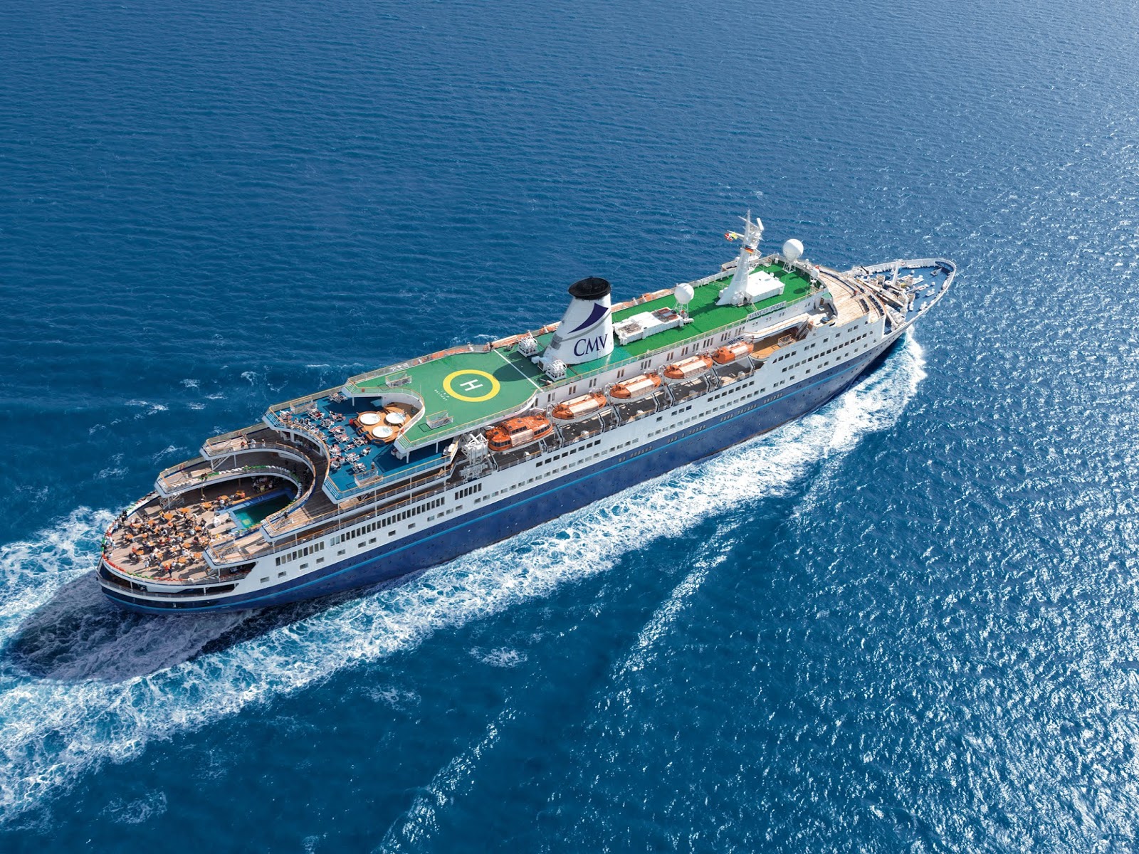 World Travel Reviews: MINI-CRUISE WITH CMV