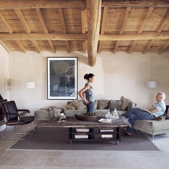 studio34E: Σπίτι σε οχυρώνα -- Converted barn in France