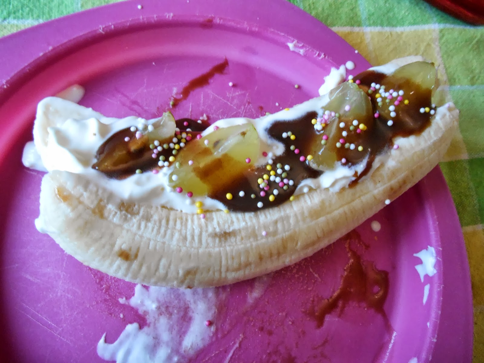 Madhouse Family Reviews: Kids' Kitchen Fun : Banana Splits