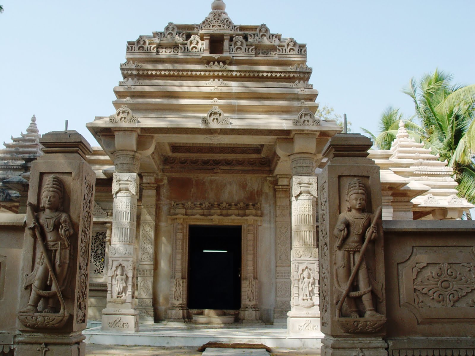 Chitra Ramaswamy's Travelogue: Marvelous Ruins at Kolanupakka, Andhra ...