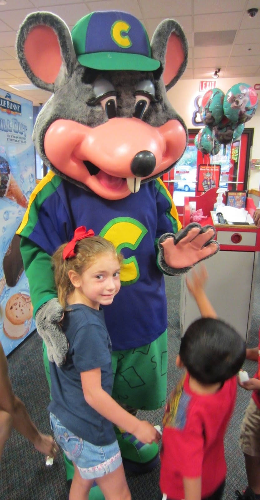 Evan and Lauren's Cool Blog: 8/10/12: Have You Been to Chuck E. Cheese ...