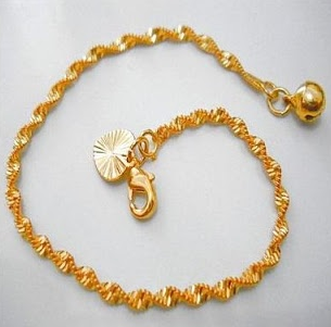 3 Model Kalung Emas Yang Lagi trend Saat Ini