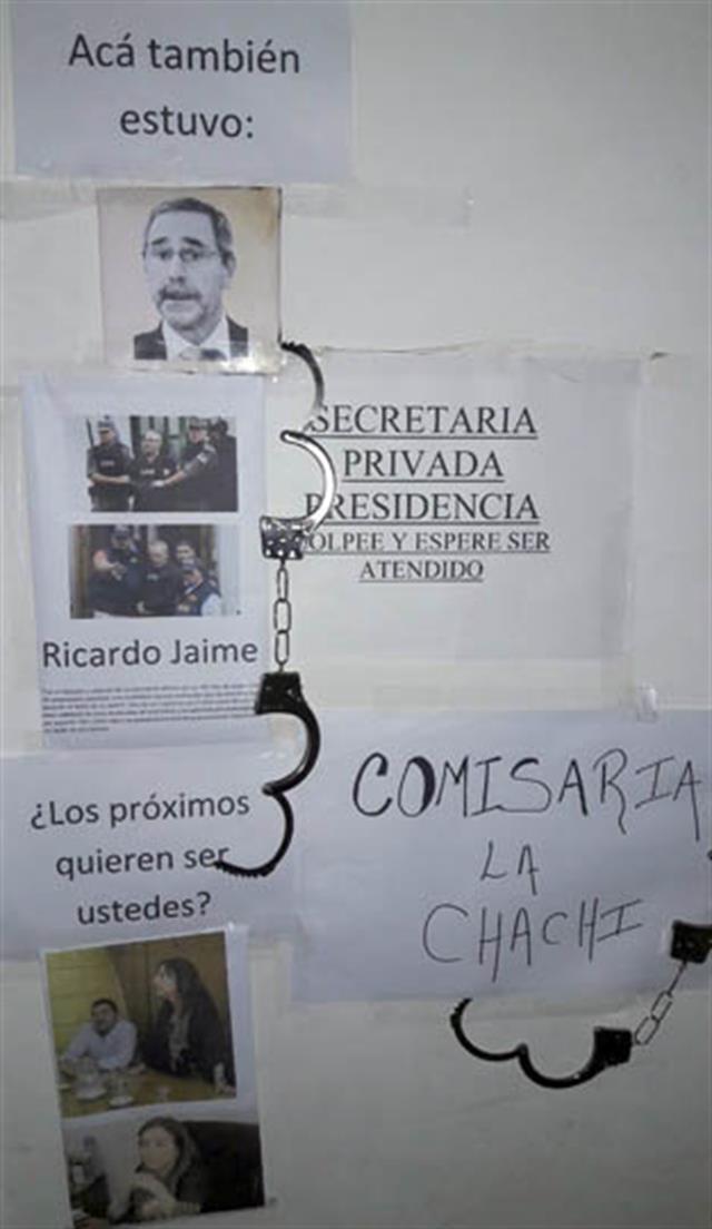 desdeelaula: La ministra de Educación de Santa Cruz está “atrincherada ... desdeelaula: La ministra de Educación de Santa Cruz está “atrincherada ...
