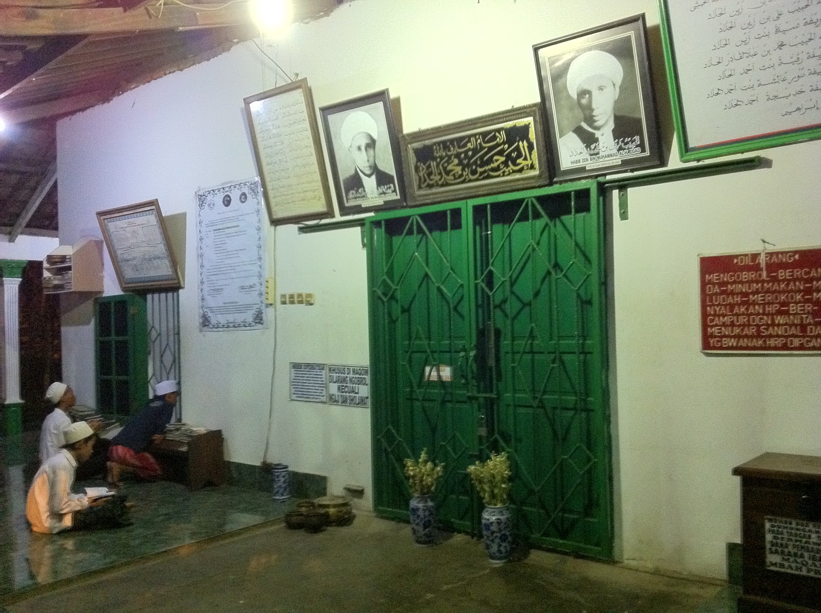 Story of Wali Allah in Indonesia: Ziarah Waliyuallah Mbah Priok, Habib ...