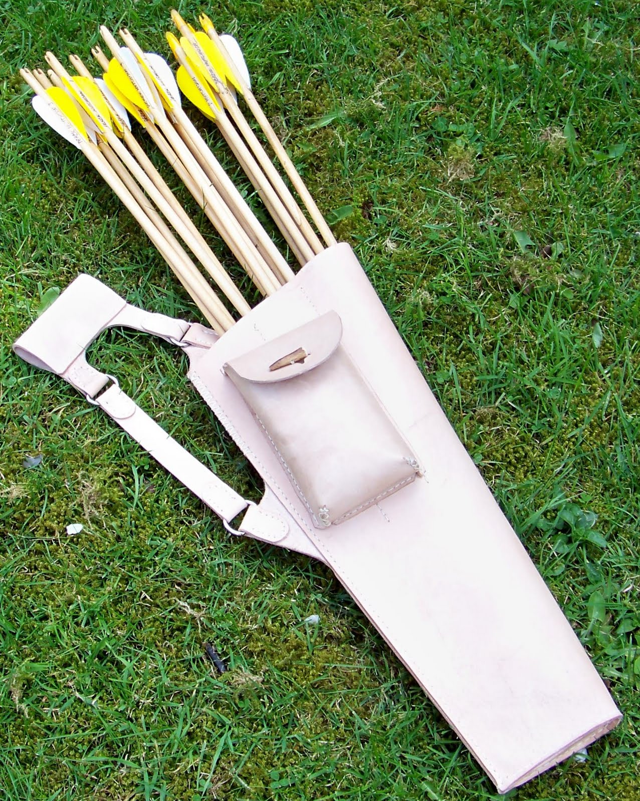 Bowyer's Diary: Yew Staves 'in the tree'