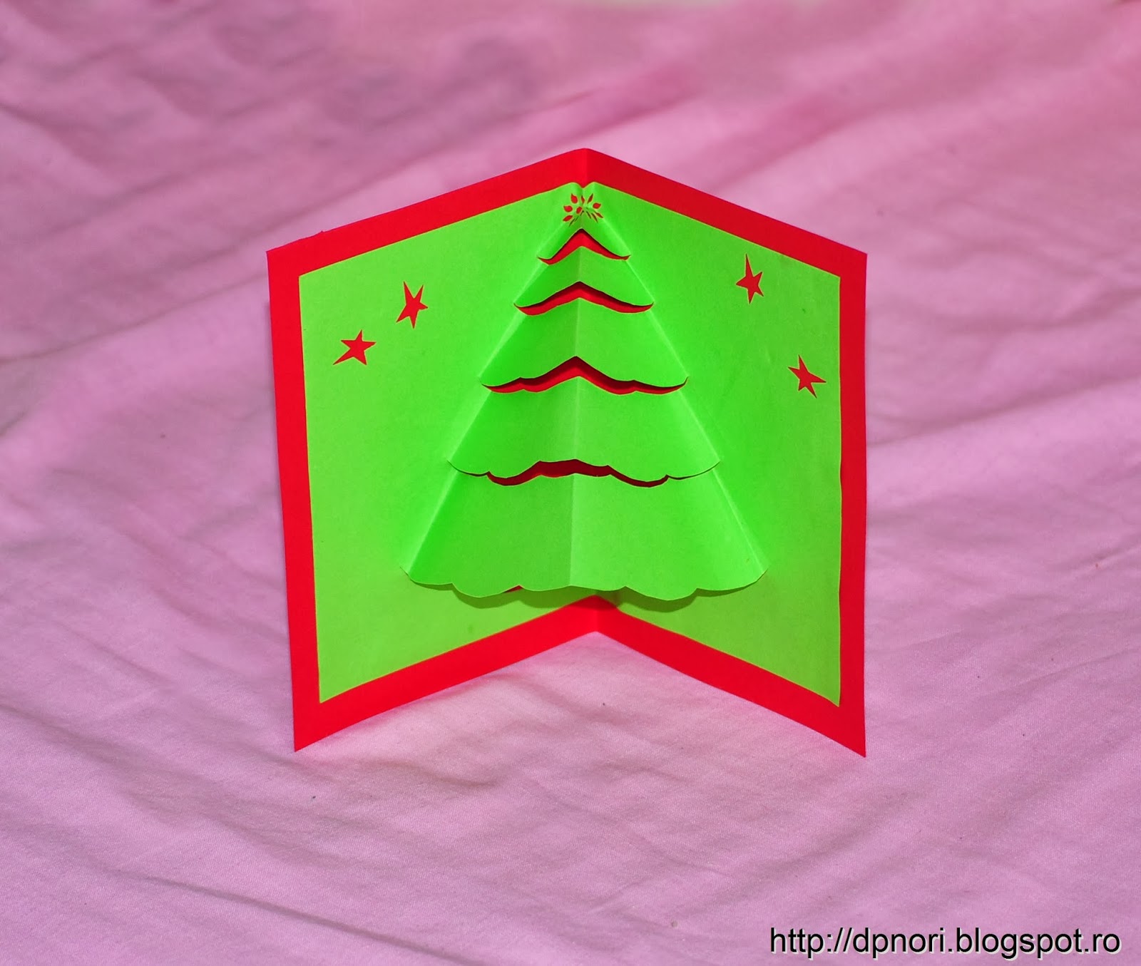 .printre nori: Felicitare pop-up - bradut