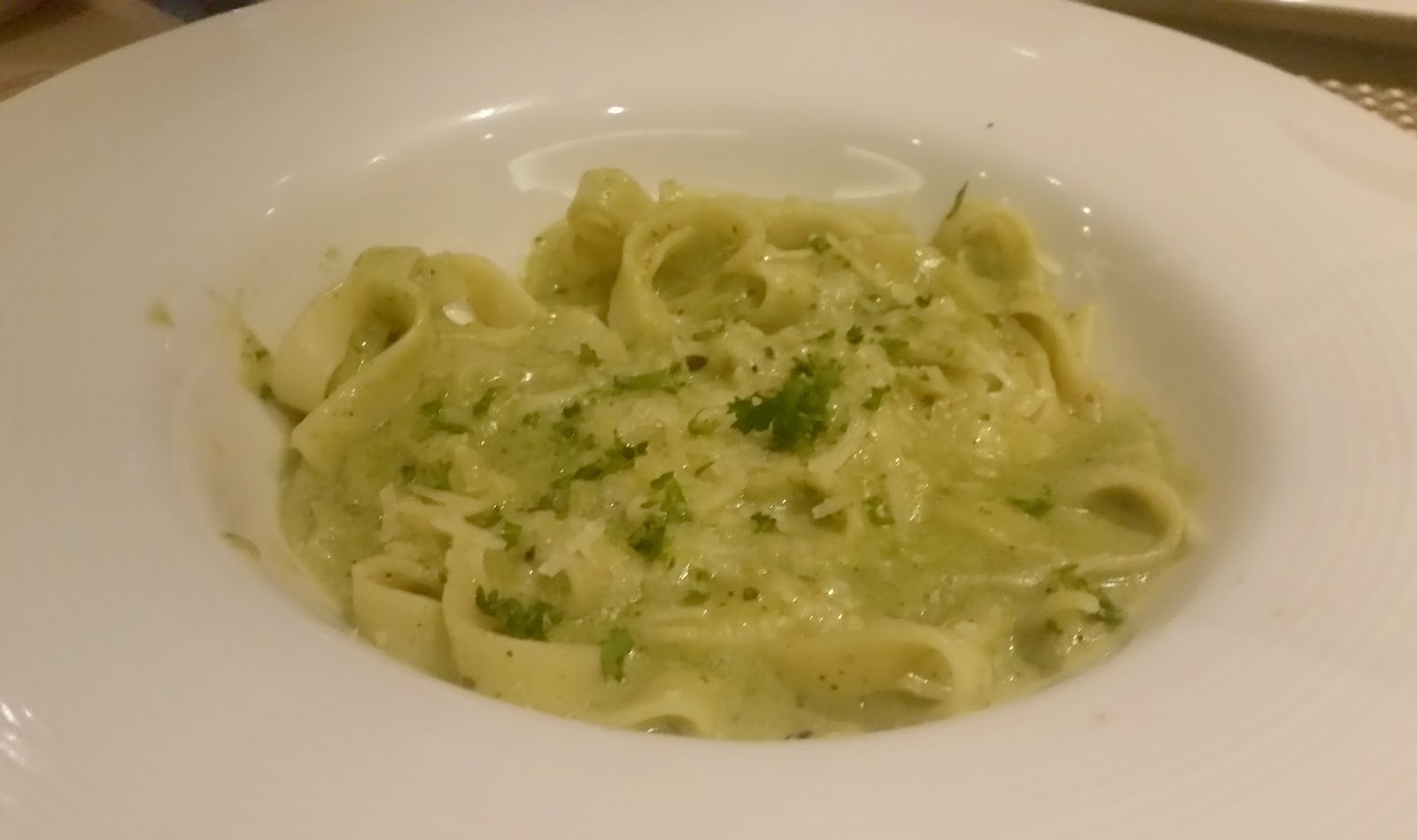 Quick Bytes: Five Course Sunday Brunch at Jonathan’s Kitchen | Foodaholix