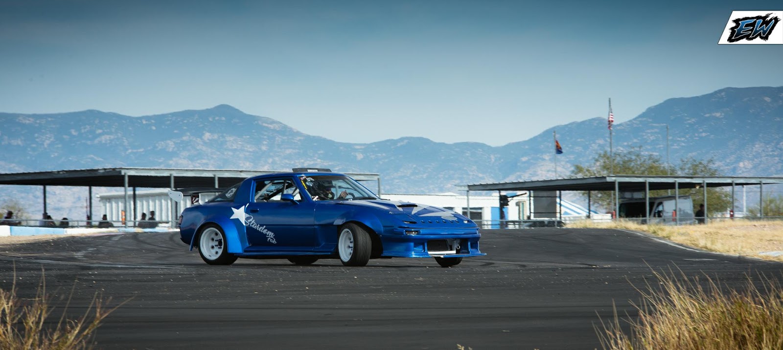 Insane Saki's Idea Station: Donnie's WideBody V8 FB RX7 "The Mistress"