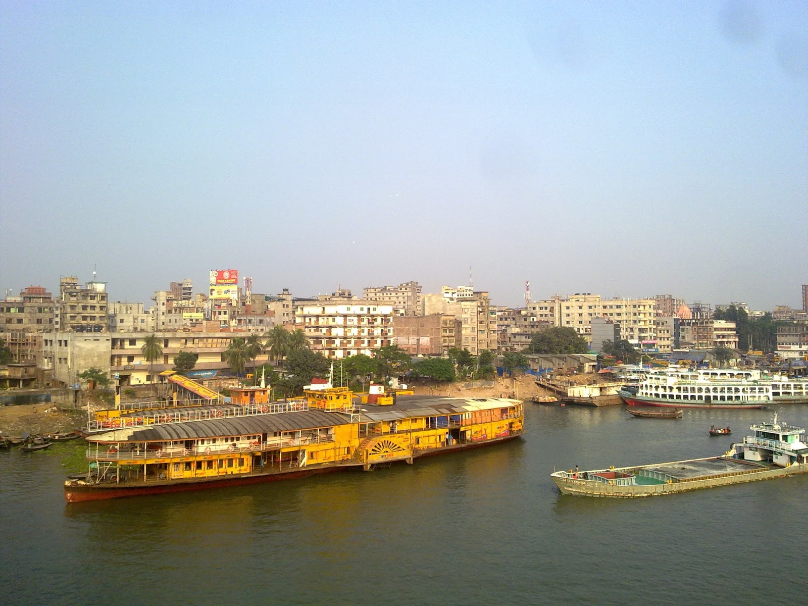 Dhaka Sadarghat Sightseeing River Tours | Tourist Guide