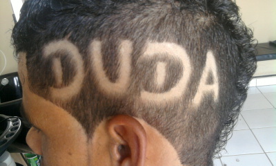 Gestos Nobres: Cortes Letras ou Palavras