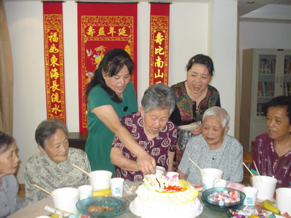 Lead to China Tours: Chinese Style of Birthday Celebration