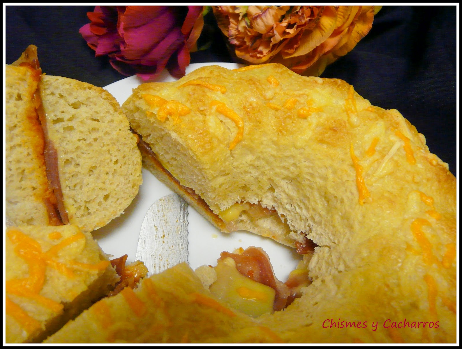 Rosca de Pan al Varoma relleno de Jamón Serrano y Queso - Chismes y ...