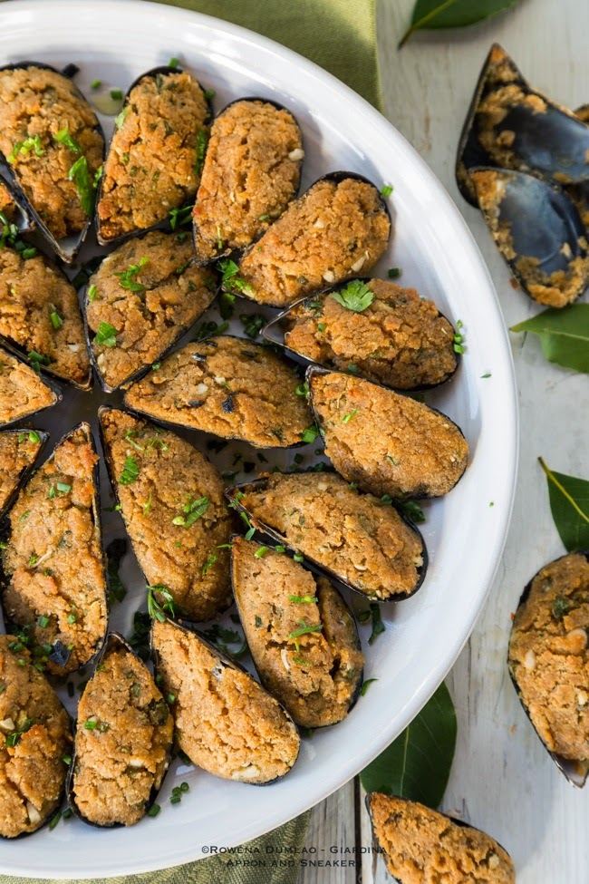Italian Baked Parmesan Mussels