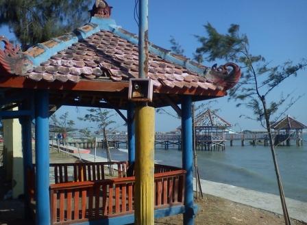 Pantai Dampo Awang Rembang