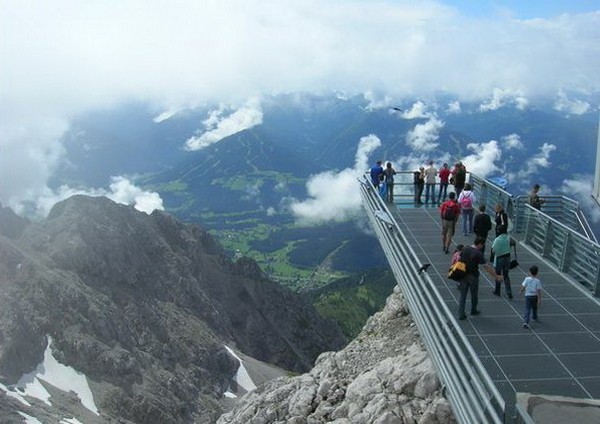Top World News: Top 10 most unusual viewing platforms in the world