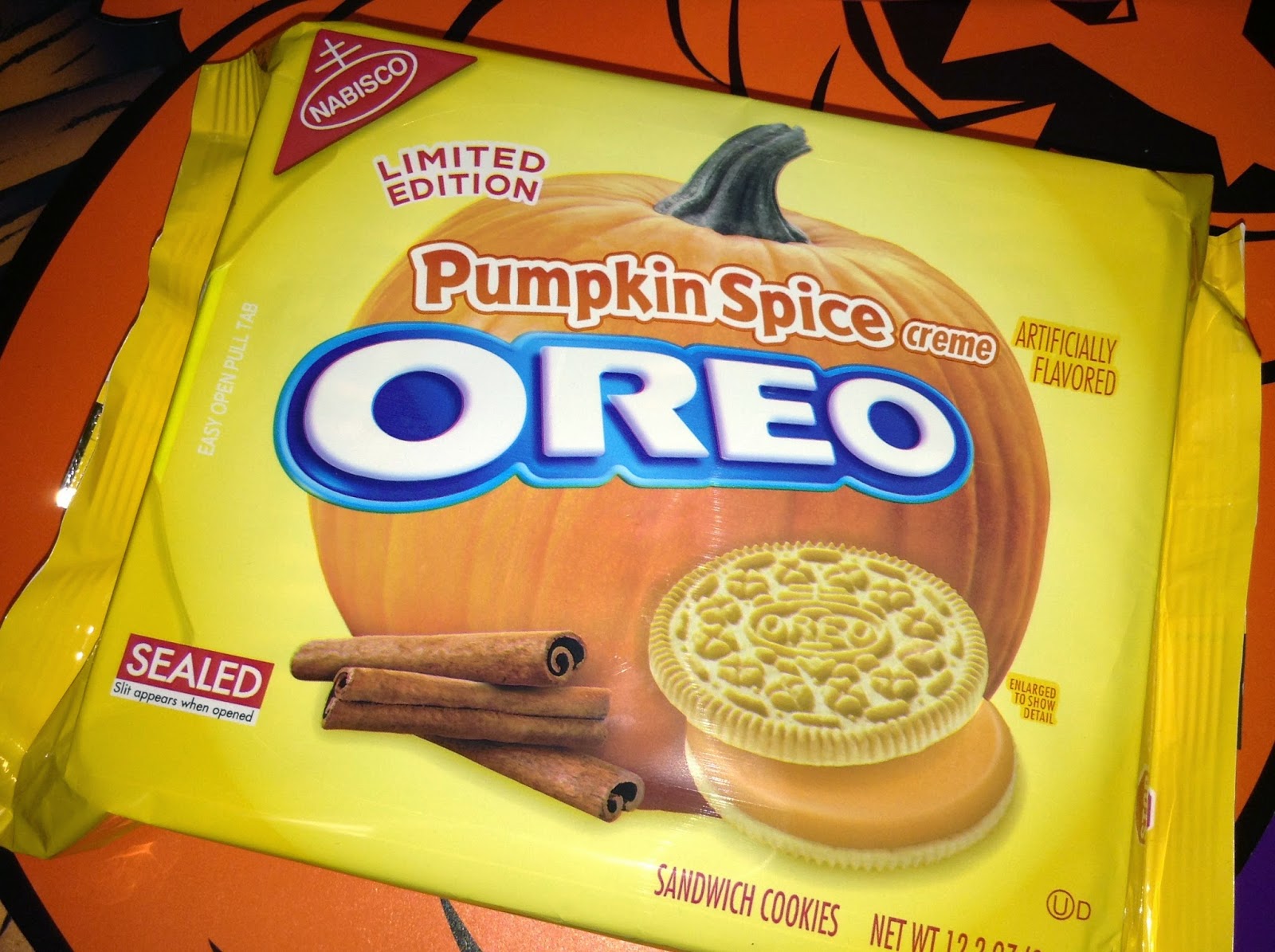 The Holidaze: Pumpkin Spice Oreo Cookies