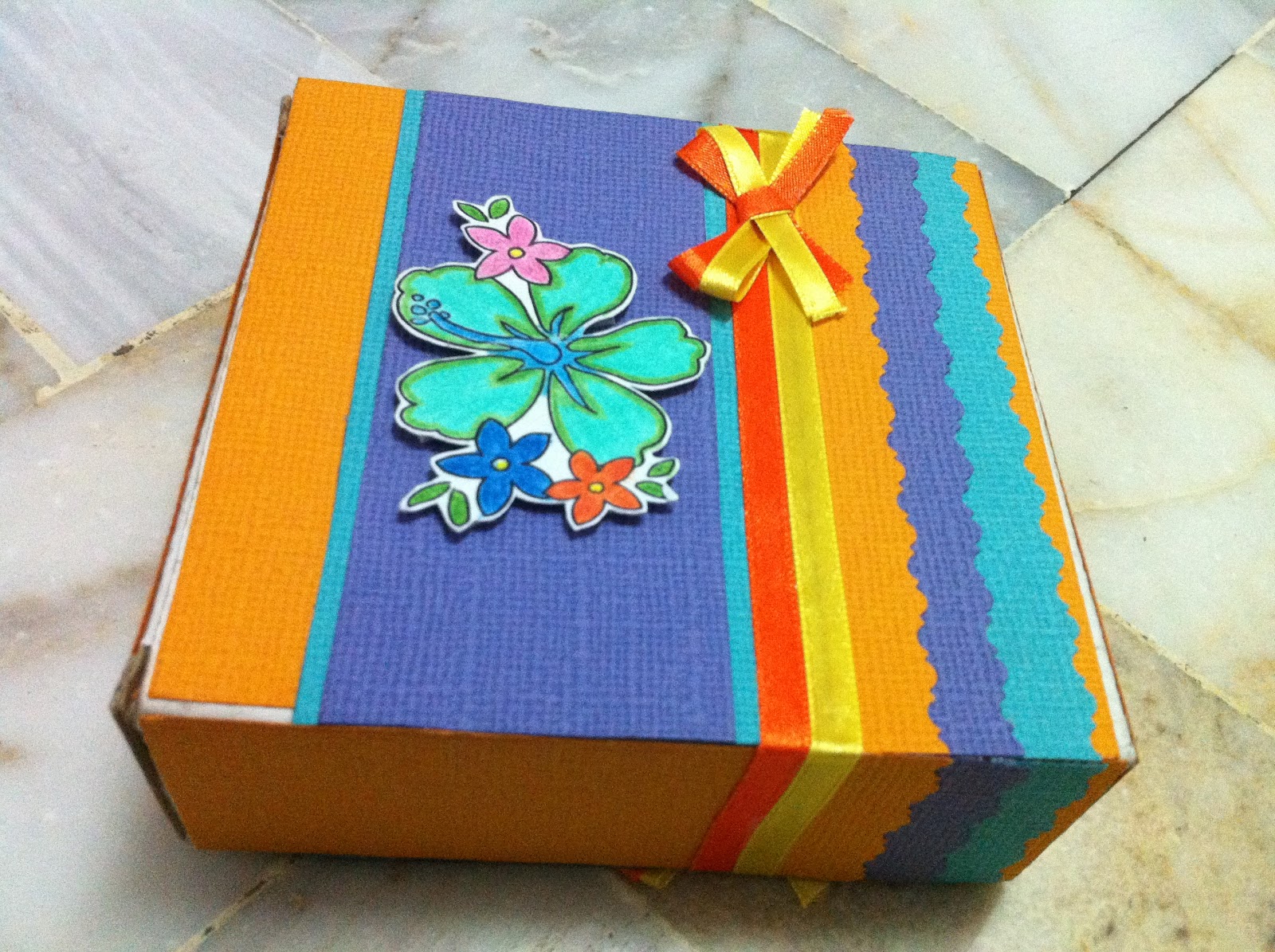 Mystical Krafts: Bright And Colorful Summer Gift Box