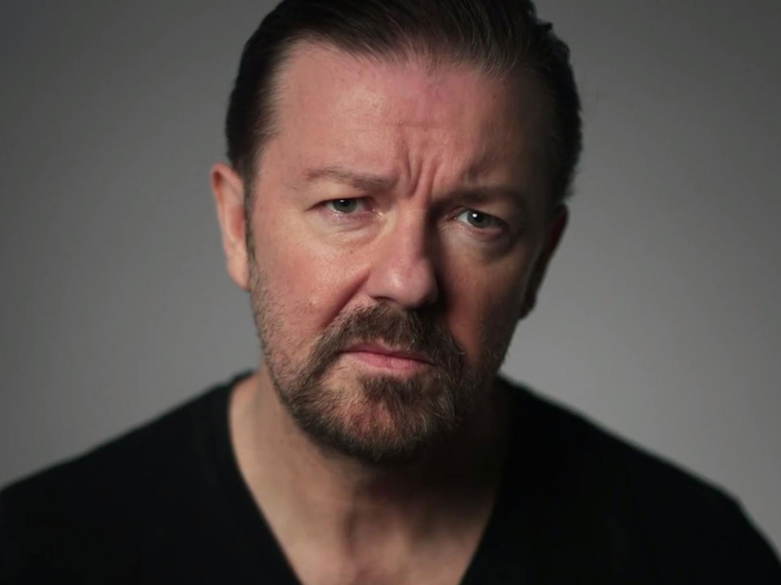 Ricky Gervais , cumple 54 años ~ cotibluemos