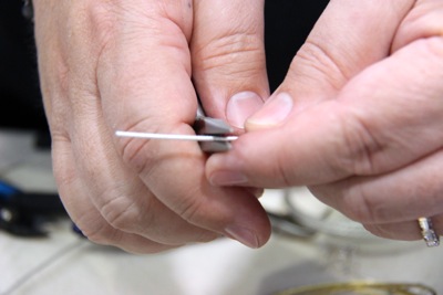 Technique Tutorial - How to do Wire Forming With Beadalon's German ...