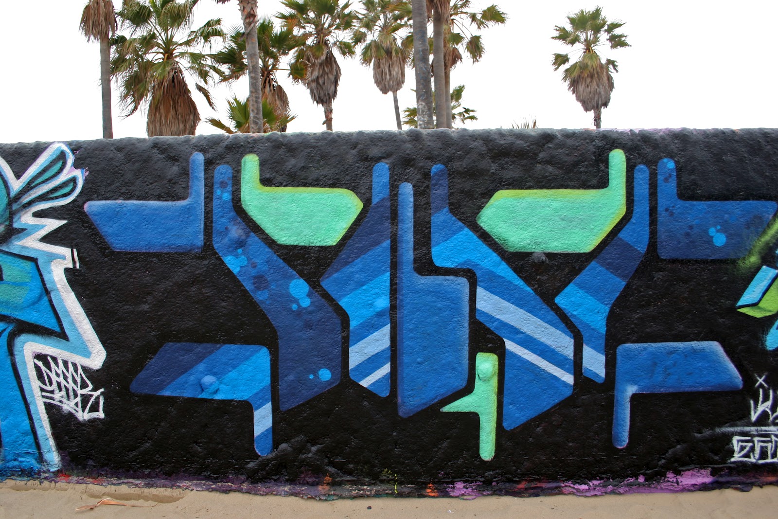 'URBAN LEGENDS' PUBLIC ART FROM AROUND THE WORLD: URBAN LEGENDS MURAL ...