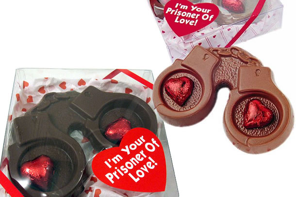 Handcuffs of Chocolate For Valentine's:Cool Stuff Gadgetz