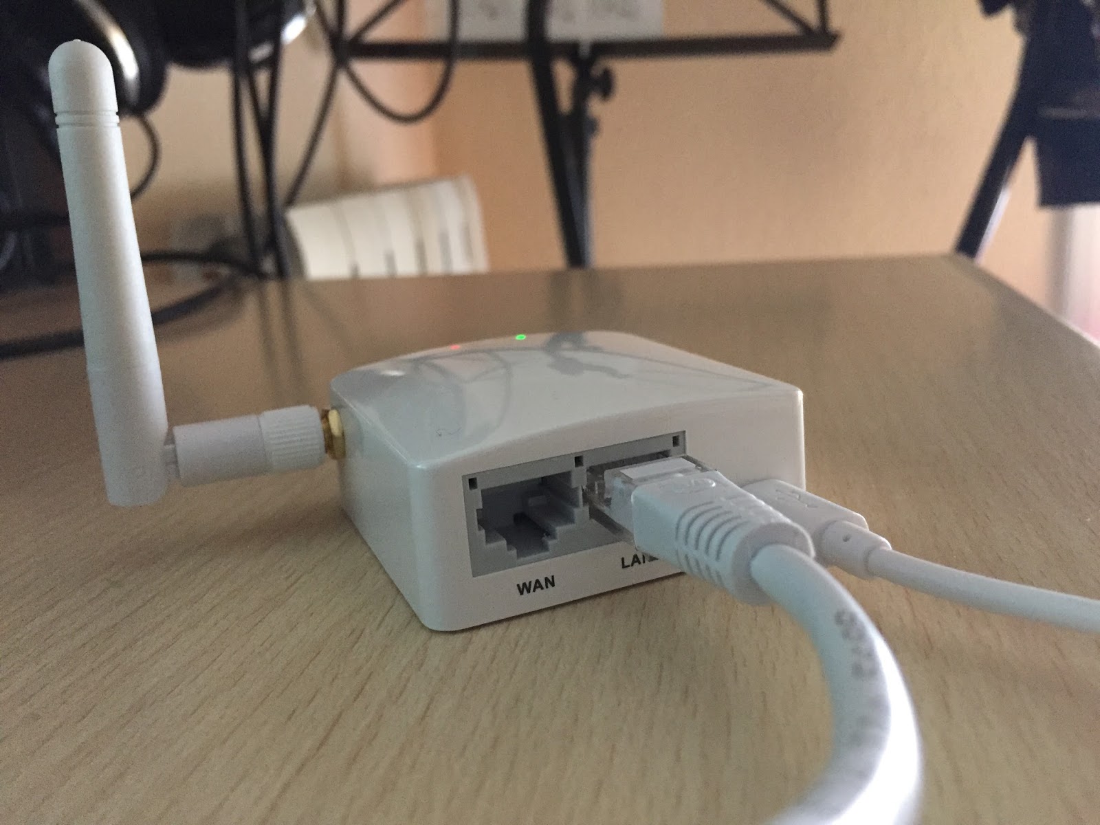 Transformando un Mini-Router en una Piña!!