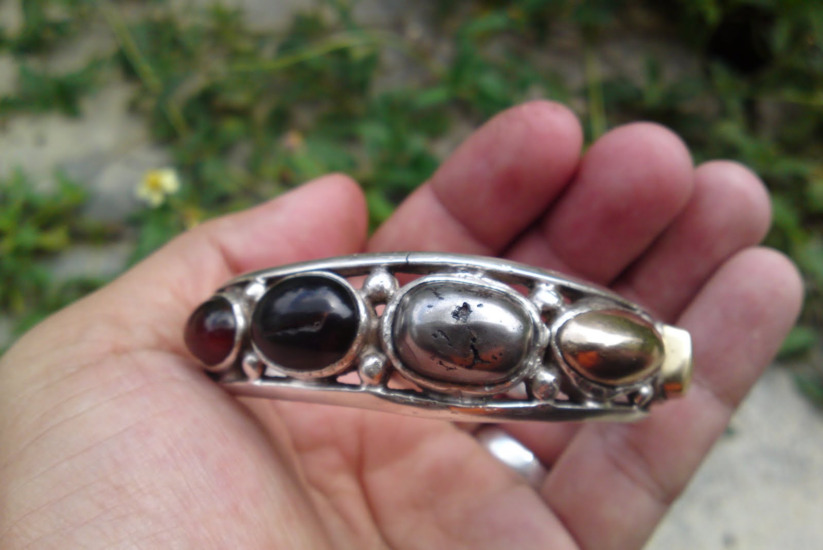 BLOG KOLEKSI MEGA MISTIK DAN ANTIK ANTARABANGSA: Gelang Perak : Permata ...