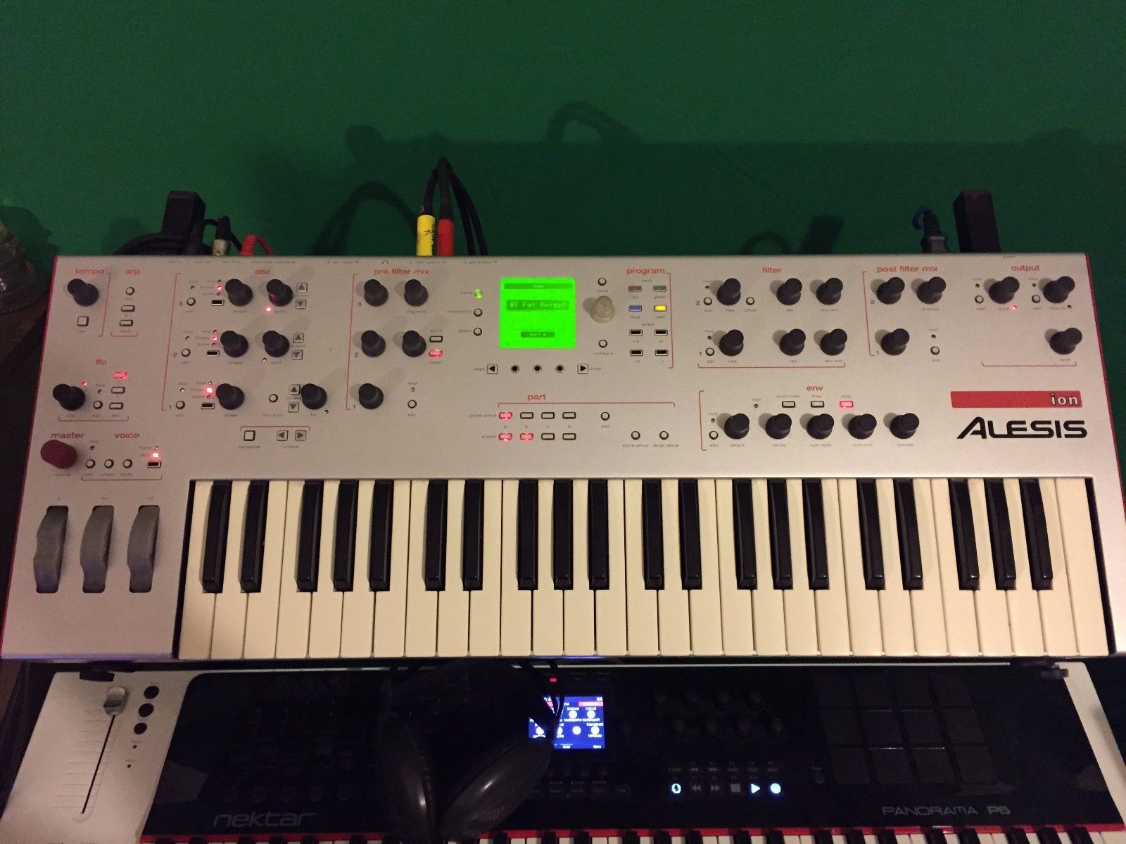 MATRIXSYNTH: Alesis Ion Keyboard Synthesizer
