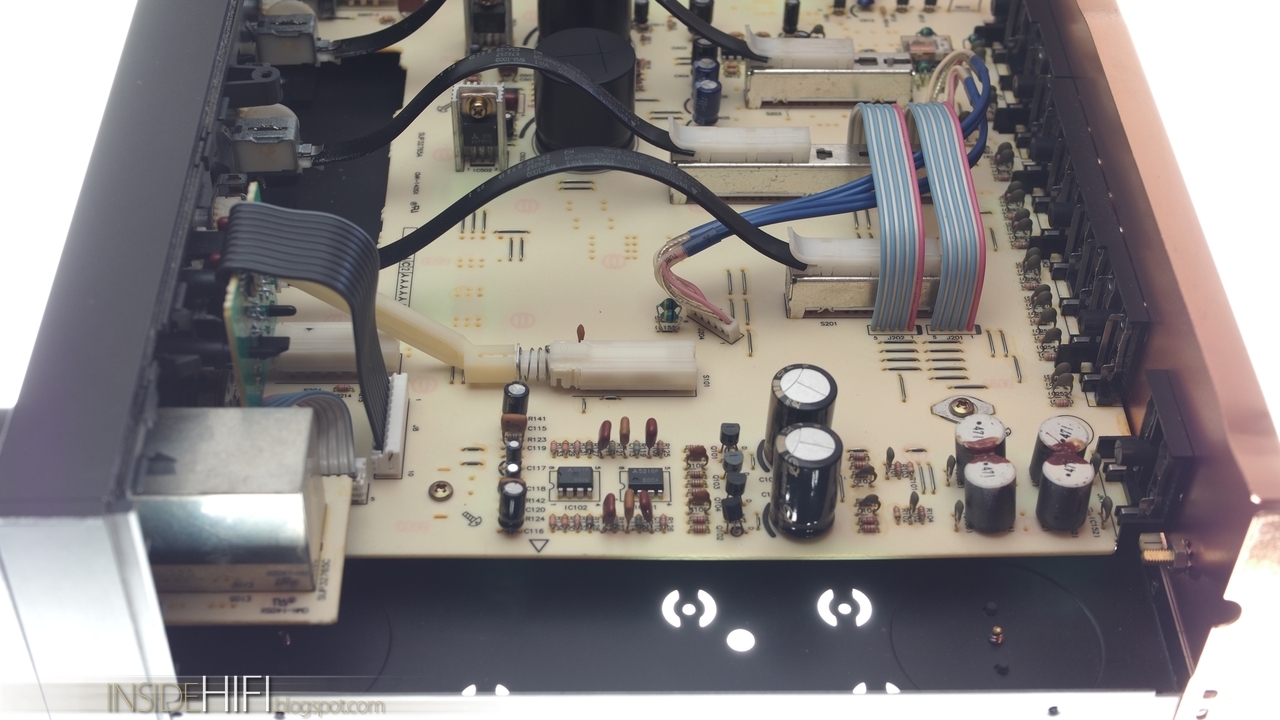 Inside Hi-Fi: Technics SU-A40 (SU-A40EG-K)