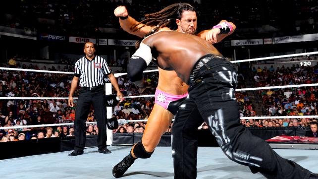 WWE In live!!!!: KOFI KINGSTON & R-TRUTH vs CURT HAWKINS & TYLER REKS