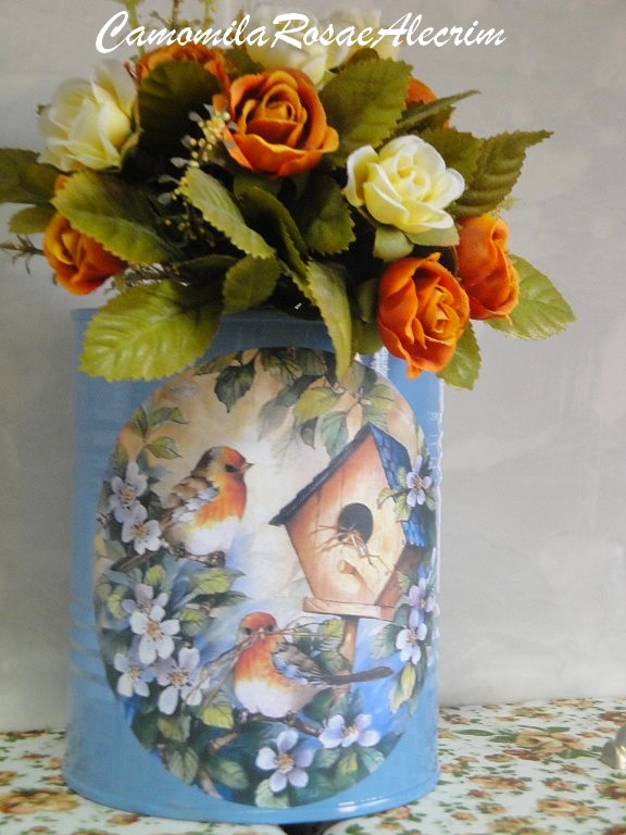 CamomilaRosa e Alecrim: Latas e gavetas recicladas...