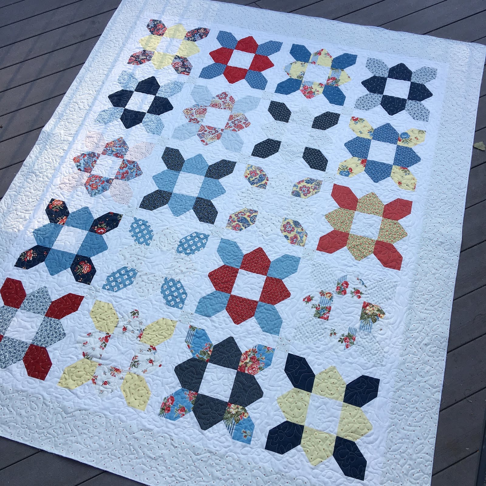 Grace and Peace Quilting: Petal Power