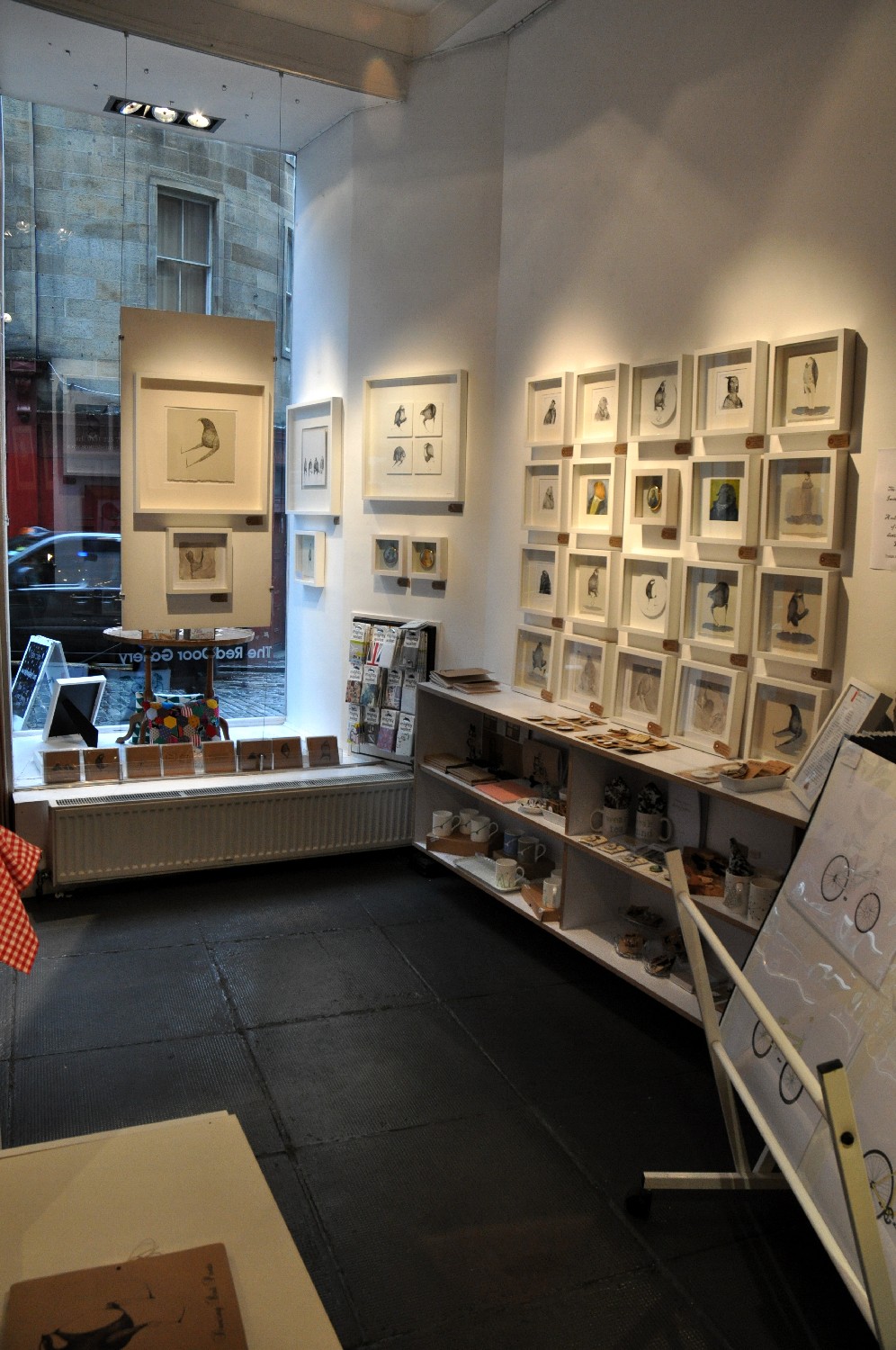 The Red Door: @AJLAphotostudio documents distinguished artist - Ewan ...