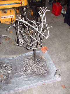 Simple Easy DIY: Silver Ornament Trees