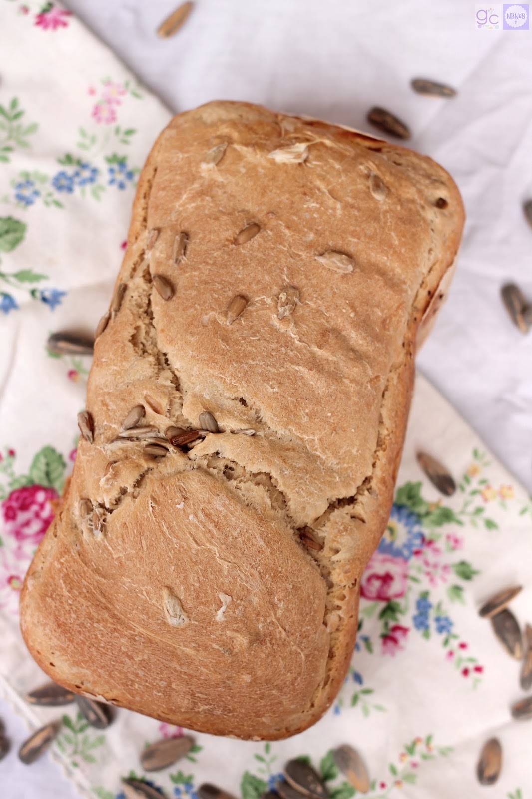 gallecookies: Pan con pipas y levadura de cervza (en panificadora)