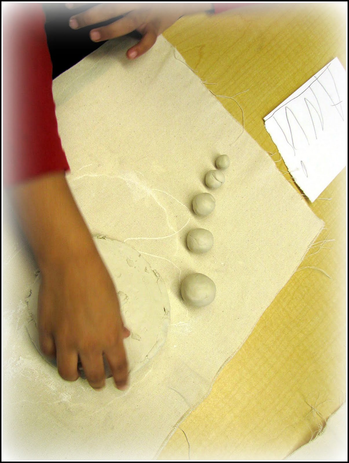 PLATEAU ART STUDIO: Clay Lizards